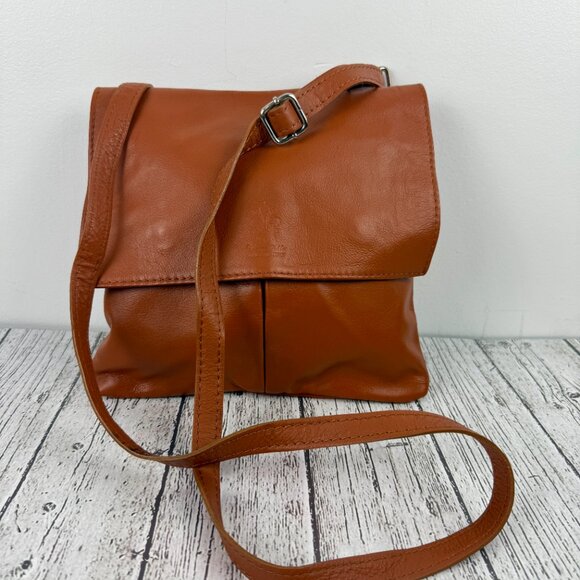 Vera Pelle | Bags | Vera Pelle Soft Genuine Leather Small Crossbody Bag ...